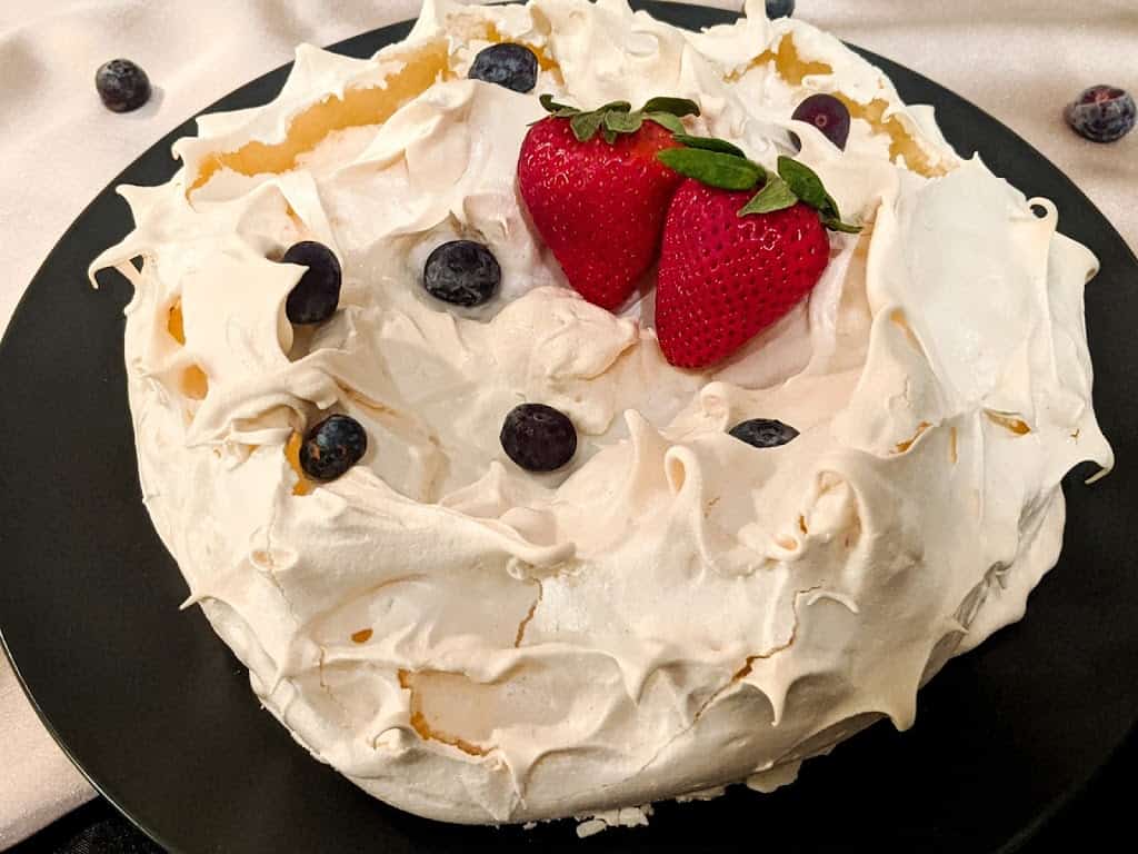 Pavlova | Meringue Dessert | Herbs N Garlic